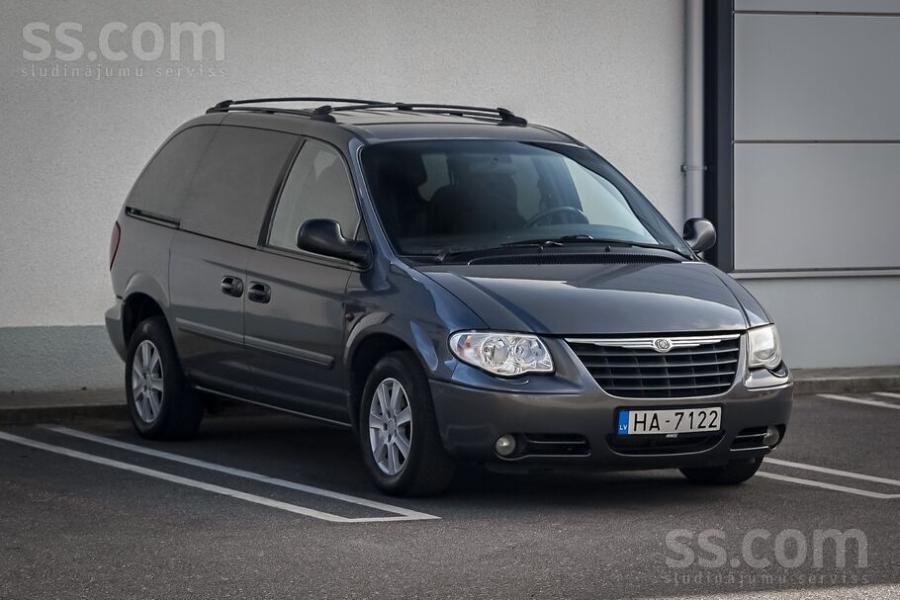 Pelēks Chrysler Voyager 2005 Rīga, ar dzinēja tilpumu 2.80 L un nobraukumu 0 tūkst. km par 2550 €, foto 4 vietnē AUTOMOTO.COM.LV