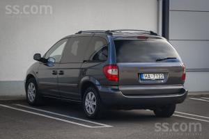 Pelēks Chrysler Voyager 2005 Rīga, ar dzinēja tilpumu 2.80 L un nobraukumu 0 tūkst. km par 2550 €, foto 7 vietnē AUTOMOTO.COM.LV