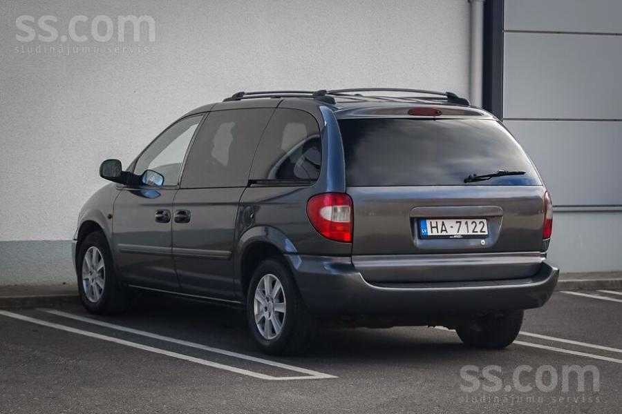 Pelēks Chrysler Voyager 2005 Rīga, ar dzinēja tilpumu 2.80 L un nobraukumu 0 tūkst. km par 2550 €, foto 7 vietnē AUTOMOTO.COM.LV