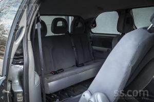 Pelēks Chrysler Voyager 2005 Rīga, ar dzinēja tilpumu 2.80 L un nobraukumu 0 tūkst. km par 2550 €, foto 13 vietnē AUTOMOTO.COM.LV