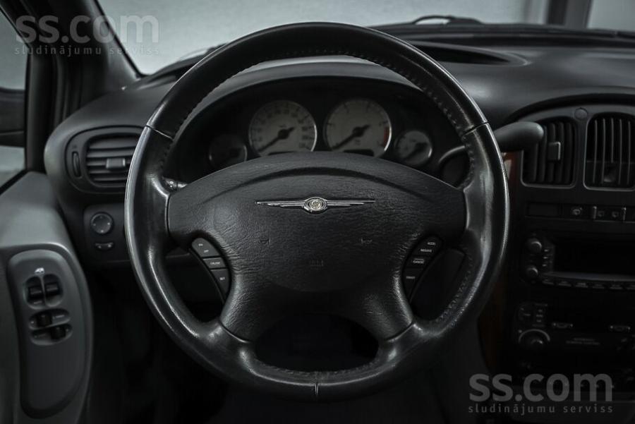 Pelēks Chrysler Voyager 2005 Rīga, ar dzinēja tilpumu 2.80 L un nobraukumu 0 tūkst. km par 2550 €, foto 16 vietnē AUTOMOTO.COM.LV