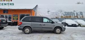 Pelēks Chrysler Voyager 2005 Valmiera, ar dzinēja tilpumu 2.50 L un nobraukumu 269 tūkst. km par 1650 €, foto 7 vietnē AUTOMOTO.COM.LV
