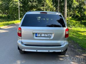 Pelēks Chrysler Voyager 2005 Rīga, ar dzinēja tilpumu 2.80 L un nobraukumu 0 tūkst. km par 2399 €, foto 5 vietnē AUTOMOTO.COM.LV