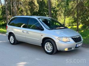 Pelēks Chrysler Voyager 2005 Rīga, ar dzinēja tilpumu 2.80 L un nobraukumu 0 tūkst. km par 2399 €, foto 8 vietnē AUTOMOTO.COM.LV