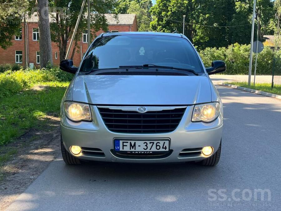 Pelēks Chrysler Voyager 2005 Rīga, ar dzinēja tilpumu 2.80 L un nobraukumu 0 tūkst. km par 2399 €, foto 9 vietnē AUTOMOTO.COM.LV
