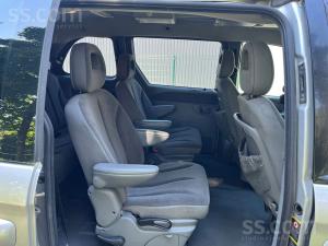Pelēks Chrysler Voyager 2005 Rīga, ar dzinēja tilpumu 2.80 L un nobraukumu 0 tūkst. km par 2399 €, foto 20 vietnē AUTOMOTO.COM.LV