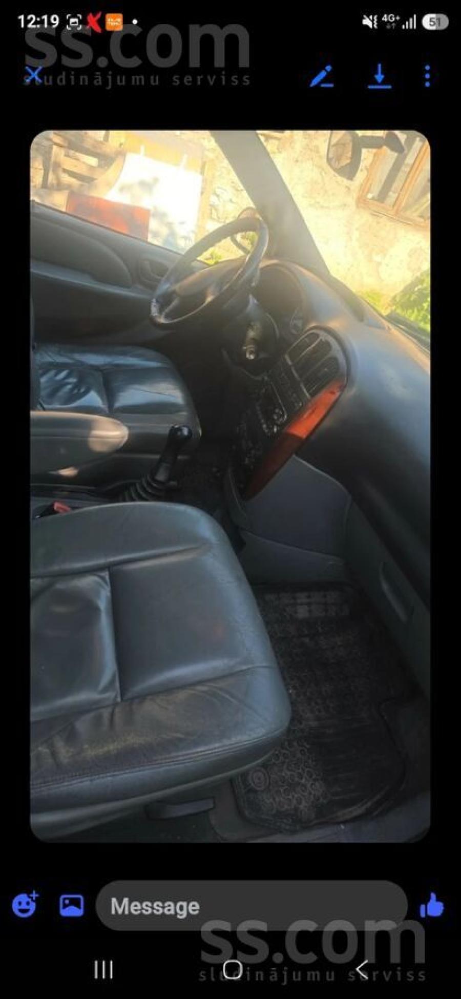 Pelēks Chrysler Voyager 2005 Jēkabpils, ar dzinēja tilpumu 2.50 L un nobraukumu 256 tūkst. km par 1000 €, foto 4 vietnē AUTOMOTO.COM.LV