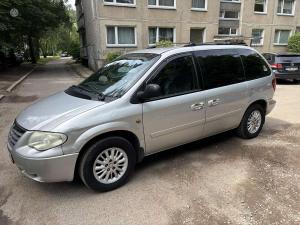 Grey Chrysler Voyager 2005 in Vilnius, with an engine capacity of 2.78 L and mileage of 363 thousand km for 1550 €, photo  on AUTOMOTO.COM.LV