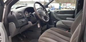 Grey Chrysler Voyager 2005 in Valmiera, with an engine capacity of 2.40 L and mileage of 228 thousand km for 1300 €, photo 11 on AUTOMOTO.COM.LV
