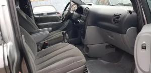 Grey Chrysler Voyager 2005 in Valmiera, with an engine capacity of 2.40 L and mileage of 228 thousand km for 1300 €, photo 13 on AUTOMOTO.COM.LV