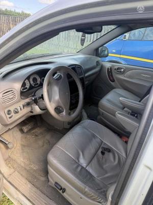 Серый Крайслер Вояджер 2005 в Вильнюс, объемом двигателя 3.80 л и пробегом 220 тыс. км за 820 €, фото 6 на AUTOMOTO.COM.LV