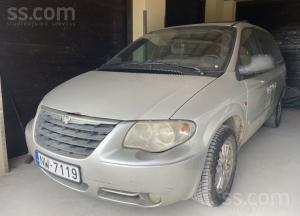 Grey Chrysler Voyager 2005 in Liepaja, with an engine capacity of 2.80 L and mileage of 500 thousand km for 500 €, photo  on AUTOMOTO.COM.LV