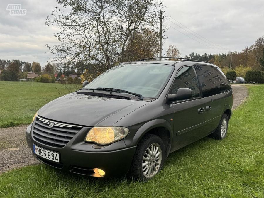 Grey Chrysler Voyager 2005 in Salcininkai, with an engine capacity of 2.80 L and mileage of 0 thousand km for 1000 €, photo 1 on AUTOMOTO.COM.LV