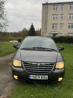 Grey Chrysler Voyager 2005 in Salcininkai, with an engine capacity of 2.80 L and mileage of 0 thousand km for 1000 €, photo 4 on AUTOMOTO.COM.LV