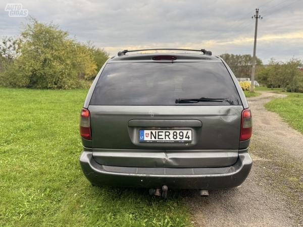 Grey Chrysler Voyager 2005 in Salcininkai, with an engine capacity of 2.80 L and mileage of 0 thousand km for 1000 €, photo 6 on AUTOMOTO.COM.LV