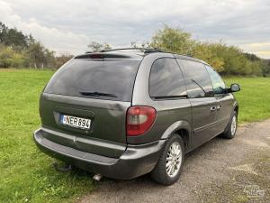 Grey Chrysler Voyager 2005 in Salcininkai, with an engine capacity of 2.80 L and mileage of 0 thousand km for 1000 €, photo 7 on AUTOMOTO.COM.LV