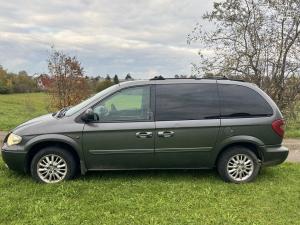 Grey Chrysler Voyager 2005 in Salcininkai, with an engine capacity of 2.80 L and mileage of 0 thousand km for 1000 €, photo 9 on AUTOMOTO.COM.LV