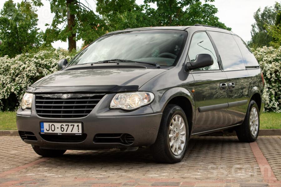 Pelēks Chrysler Voyager 2006 Jelgava, ar dzinēja tilpumu 2.80 L un nobraukumu 307 tūkst. km par 1990 €, foto 4 vietnē AUTOMOTO.COM.LV