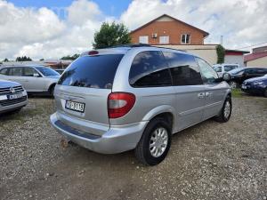 Pelēks Chrysler Voyager 2006 Rēzekne, ar dzinēja tilpumu 2.50 L un nobraukumu 0 tūkst. km par 1450 €, foto 6 vietnē AUTOMOTO.COM.LV