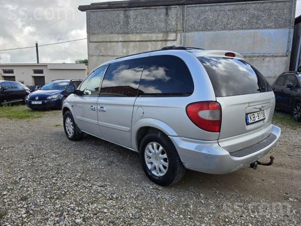 Pelēks Chrysler Voyager 2006 Rēzekne, ar dzinēja tilpumu 2.50 L un nobraukumu 0 tūkst. km par 1450 €, foto 6 vietnē AUTOMOTO.COM.LV