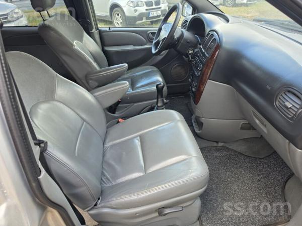 Pelēks Chrysler Voyager 2006 Rēzekne, ar dzinēja tilpumu 2.50 L un nobraukumu 0 tūkst. km par 1450 €, foto 9 vietnē AUTOMOTO.COM.LV
