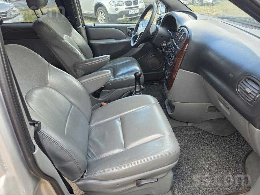 Pelēks Chrysler Voyager 2006 Rēzekne, ar dzinēja tilpumu 2.50 L un nobraukumu 0 tūkst. km par 1450 €, foto 10 vietnē AUTOMOTO.COM.LV