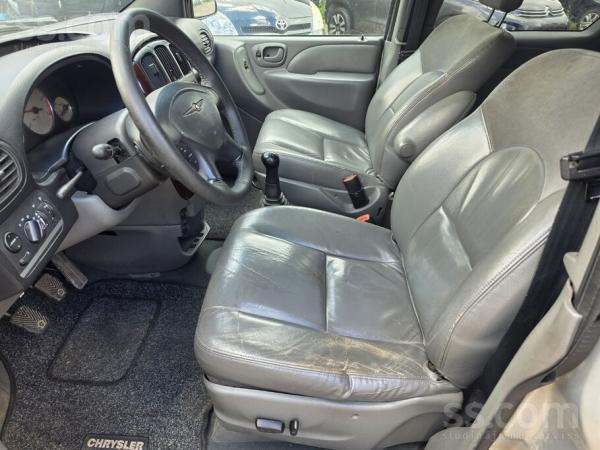 Pelēks Chrysler Voyager 2006 Rēzekne, ar dzinēja tilpumu 2.50 L un nobraukumu 0 tūkst. km par 1450 €, foto 10 vietnē AUTOMOTO.COM.LV