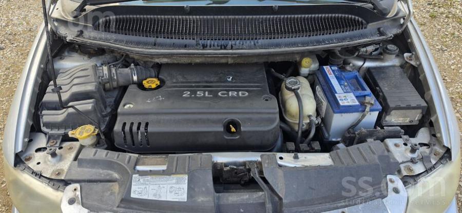 Pelēks Chrysler Voyager 2006 Rēzekne, ar dzinēja tilpumu 2.50 L un nobraukumu 0 tūkst. km par 1450 €, foto 21 vietnē AUTOMOTO.COM.LV