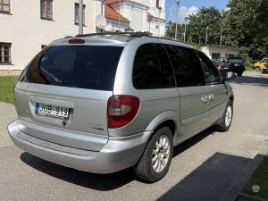Pelēks Chrysler Voyager 2006 Viļņa, ar dzinēja tilpumu 2.78 L un nobraukumu 350 tūkst. km par 1550 €, foto 6 vietnē AUTOMOTO.COM.LV