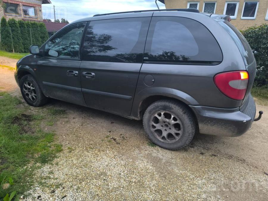 Pelēks Chrysler Voyager 2006 Ogre, ar dzinēja tilpumu 2.80 L un nobraukumu 294 tūkst. km par 650 €, foto 5 vietnē AUTOMOTO.COM.LV