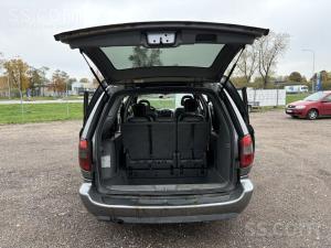 Grey Chrysler Voyager 2006 in Daugavpils, with an engine capacity of 2.80 L and mileage of 384 thousand km for 975 €, photo 28 on AUTOMOTO.COM.LV