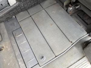 Grey Chrysler Voyager 2006 in Daugavpils, with an engine capacity of 2.80 L and mileage of 384 thousand km for 975 €, photo 31 on AUTOMOTO.COM.LV
