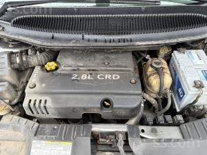 Grey Chrysler Voyager 2006 in Daugavpils, with an engine capacity of 2.80 L and mileage of 384 thousand km for 975 €, photo 32 on AUTOMOTO.COM.LV