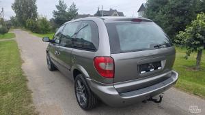 Grey Chrysler Voyager 2007 in Kaunas, with an engine capacity of 3.30 L and mileage of 311 thousand km for 2700 €, photo 8 on AUTOMOTO.COM.LV