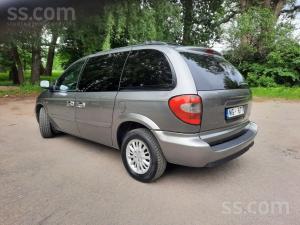 Pelēks Chrysler Voyager 2007 Rīga, ar dzinēja tilpumu 2.80 L un nobraukumu 0 tūkst. km par 2890 €, foto 3 vietnē AUTOMOTO.COM.LV