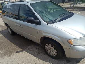 Pelēks Chrysler Voyager 2007 Kauņa, ar dzinēja tilpumu 3.30 L un nobraukumu 275 tūkst. km par 400 €, foto 3 vietnē AUTOMOTO.COM.LV