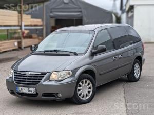 Pelēks Chrysler Voyager 2007 Rīga, ar dzinēja tilpumu 2.80 L un nobraukumu 219 tūkst. km par 1990 €, foto 4 vietnē AUTOMOTO.COM.LV