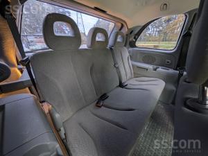 Pelēks Chrysler Voyager 2007 Rīga, ar dzinēja tilpumu 2.80 L un nobraukumu 219 tūkst. km par 1990 €, foto 13 vietnē AUTOMOTO.COM.LV