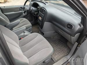Pelēks Chrysler Voyager 2007 Rīga, ar dzinēja tilpumu 2.80 L un nobraukumu 219 tūkst. km par 1990 €, foto 14 vietnē AUTOMOTO.COM.LV