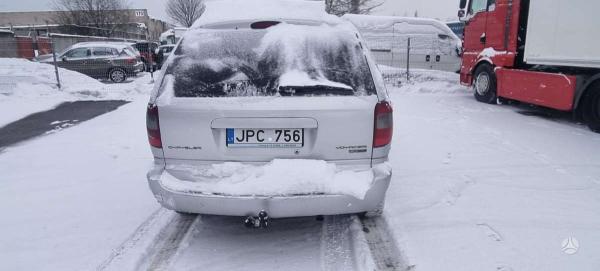 Grey Chrysler Voyager 2008 in Vilnius, with an engine capacity of 2.50 L and mileage of 414 thousand km for 750 €, photo 6 on AUTOMOTO.COM.LV