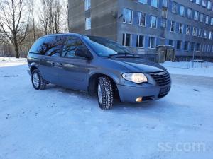 Grey Chrysler Voyager 2008 in Riga, with an engine capacity of 2.80 L and mileage of 166 thousand km for 4470 €, photo  on AUTOMOTO.COM.LV