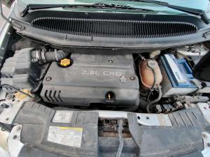 Grey Chrysler Voyager 2008 in Vilnius, with an engine capacity of 2.78 L and mileage of 170 thousand km for 3000 €, photo 13 on AUTOMOTO.COM.LV