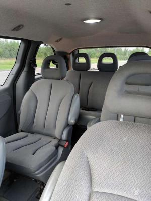 Grey Chrysler Voyager 2008 in Vilnius, with an engine capacity of 2.78 L and mileage of 170 thousand km for 3000 €, photo 18 on AUTOMOTO.COM.LV