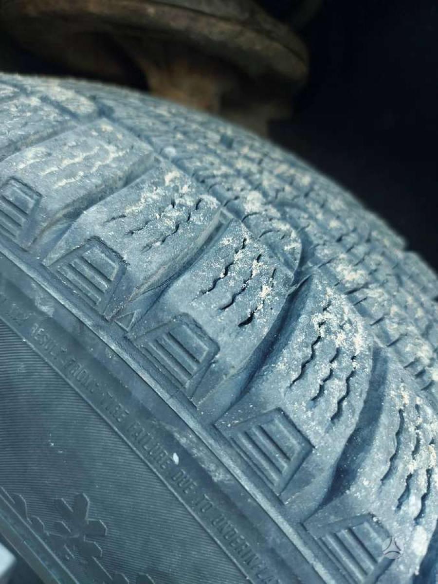 Pelēks Chrysler Voyager 2005 Viļņa, ar dzinēja tilpumu 2.80 L un nobraukumu 356 tūkst. km par 1200 €, foto 8 vietnē AUTOMOTO.COM.LV