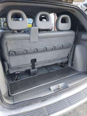 Pelēks Chrysler Voyager 2005 Viļņa, ar dzinēja tilpumu 2.80 L un nobraukumu 356 tūkst. km par 1200 €, foto 11 vietnē AUTOMOTO.COM.LV