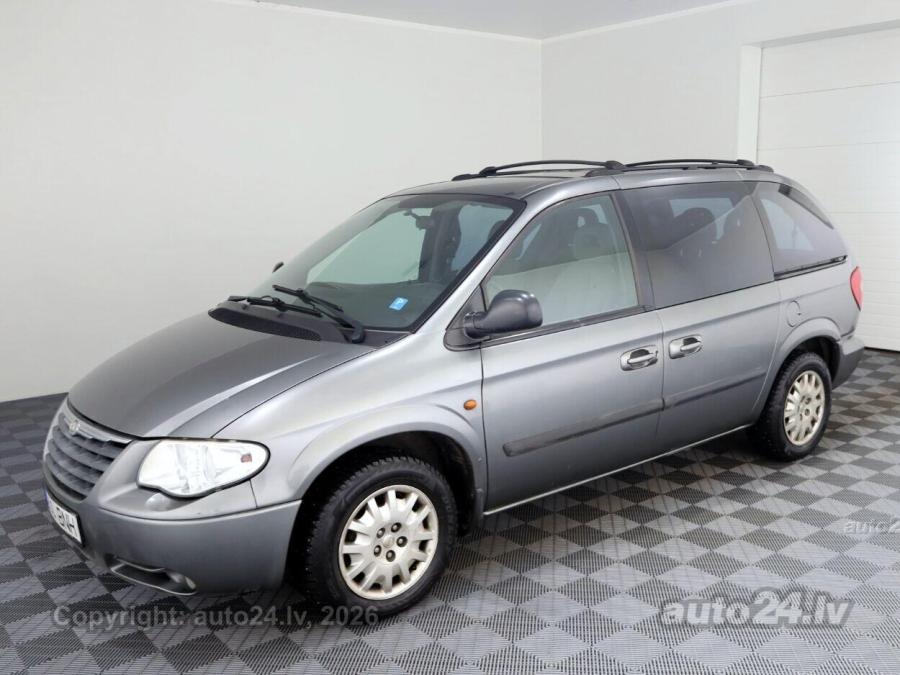 Pelēks Chrysler Voyager 2007 Tallina, ar dzinēja tilpumu 2.50 L un nobraukumu 288 tūkst. km par 799 €, foto 2 vietnē AUTOMOTO.COM.LV