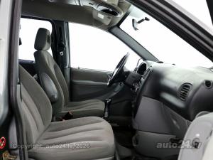 Pelēks Chrysler Voyager 2007 Tallina, ar dzinēja tilpumu 2.50 L un nobraukumu 288 tūkst. km par 799 €, foto 6 vietnē AUTOMOTO.COM.LV