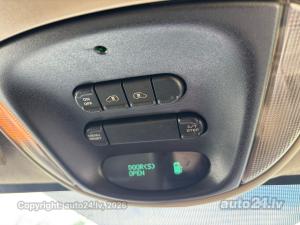Pelēks Chrysler Voyager 2008 Tallina, ar dzinēja tilpumu 2.80 L un nobraukumu 269 tūkst. km par 1499 €, foto 13 vietnē AUTOMOTO.COM.LV