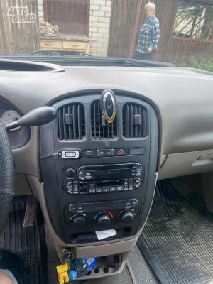Chrysler Voyager 2001 in Kaunas, with an engine capacity of 2.50 L and mileage of 299 thousand km for 900 €, photo 3 on AUTOMOTO.COM.LV