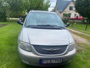 Chrysler Voyager 2001 in Kaunas, with an engine capacity of 2.50 L and mileage of 299 thousand km for 900 €, photo 5 on AUTOMOTO.COM.LV